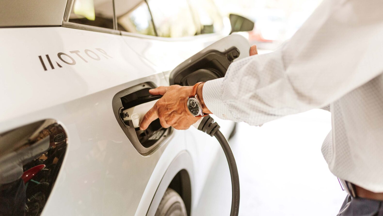 Motor - Pivot Brands